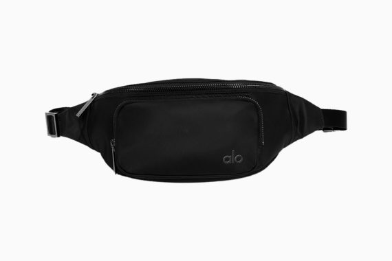Grab And Go: 17 Best Fanny Packs For Travel (2021)